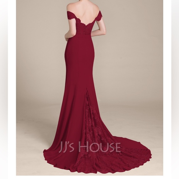JJs House | Dresses | Jjs House Trumpet Offtheshoulder Court Train ...